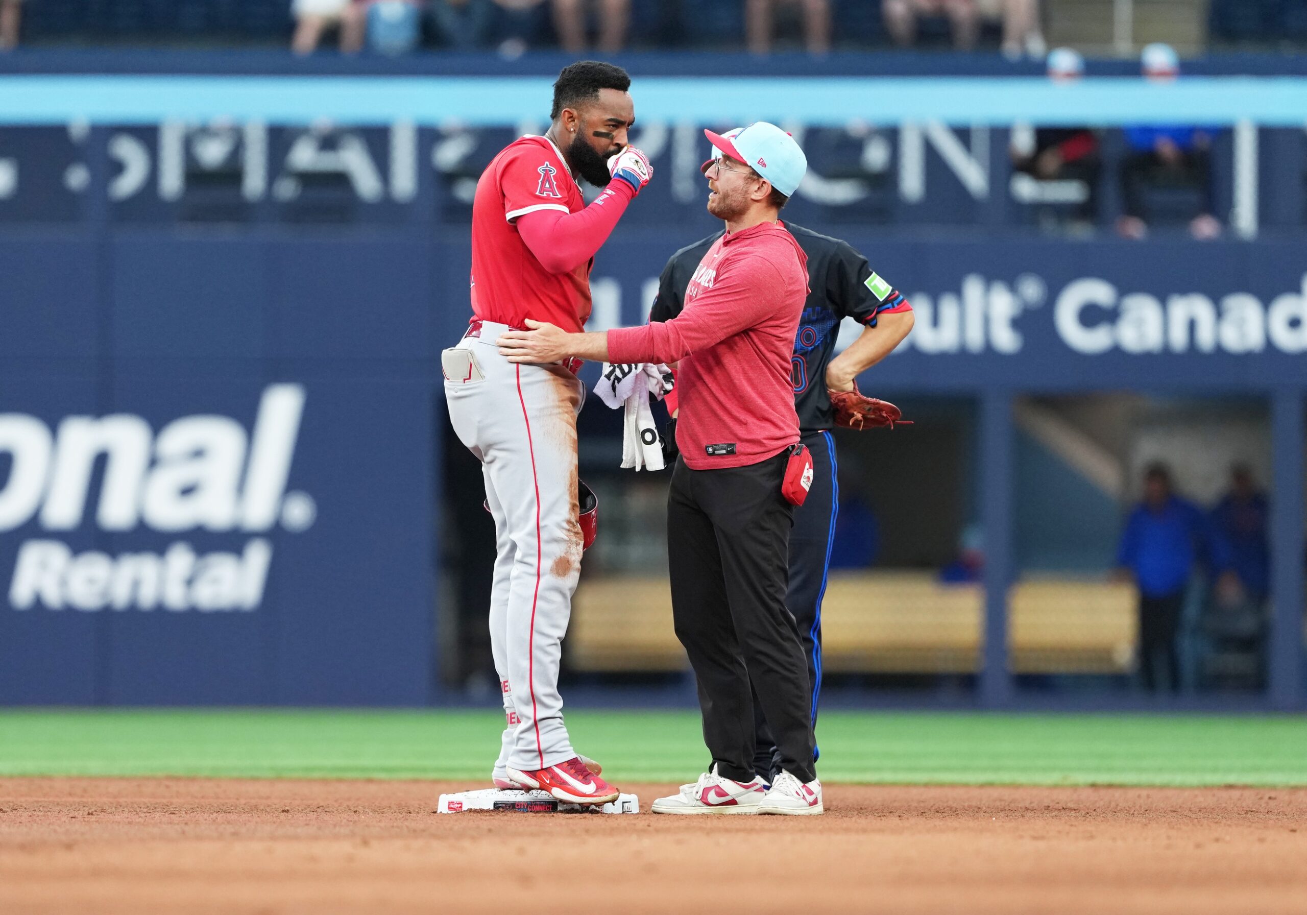Blue Jays Edge Angels in 10 Innings After Bachman's Throwing Error ...